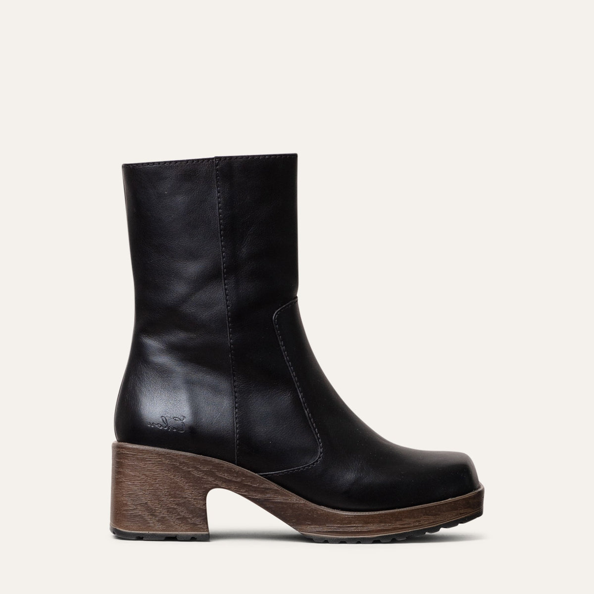 Calou Clogs | Ines Black Leather clog boot