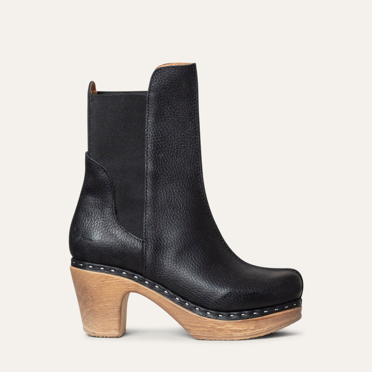 Calou Clogs | Leia Black leather clog boot