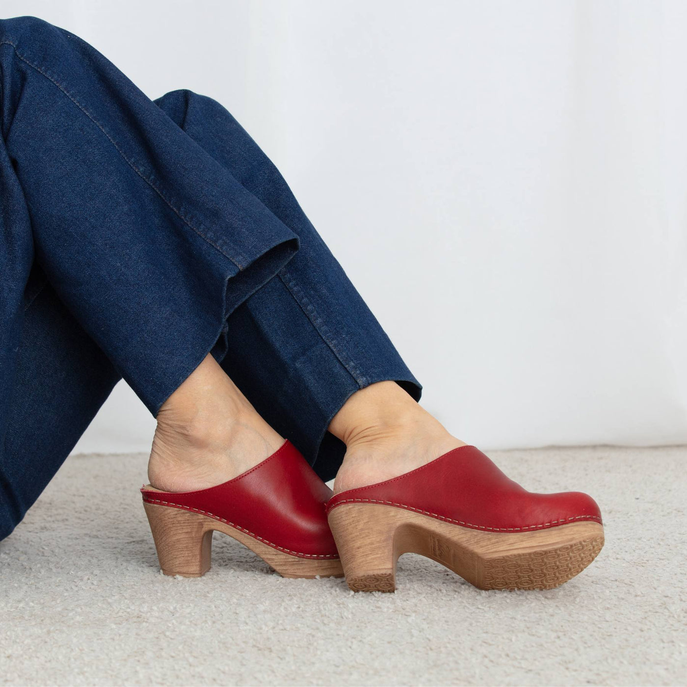 Calou Clogs | Lisa Red Clog with heel