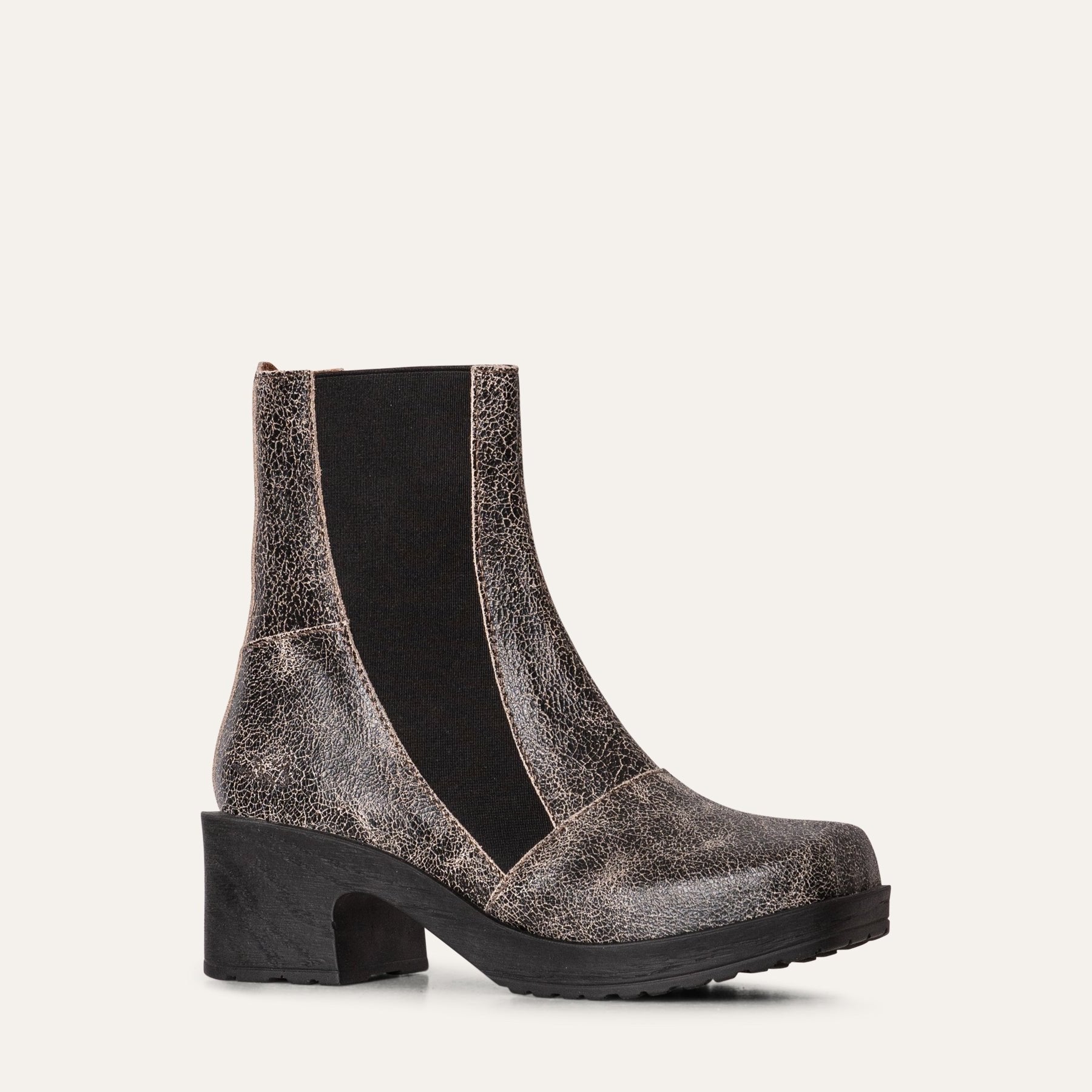 Calou Clogs | Signe Vintage Black leather clog boot